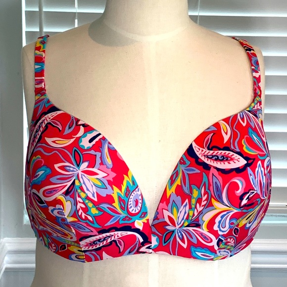 Cacique | Intimates & Sleepwear | Nwt Cacique Bright Floral Plunge Bra ...